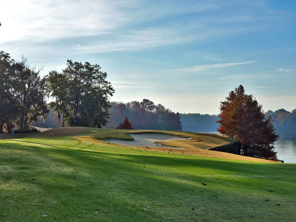 Photographs | GolfCourseGurus