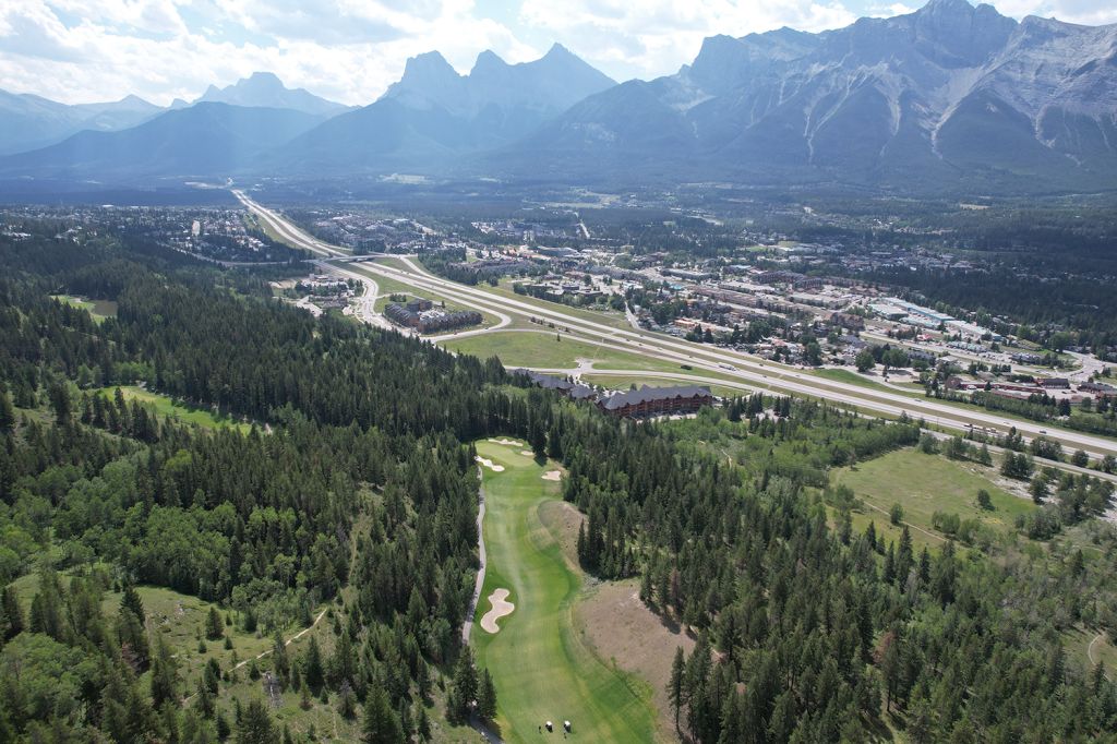 Silvertip Resort (Canmore, Alberta) | GolfCourseGurus