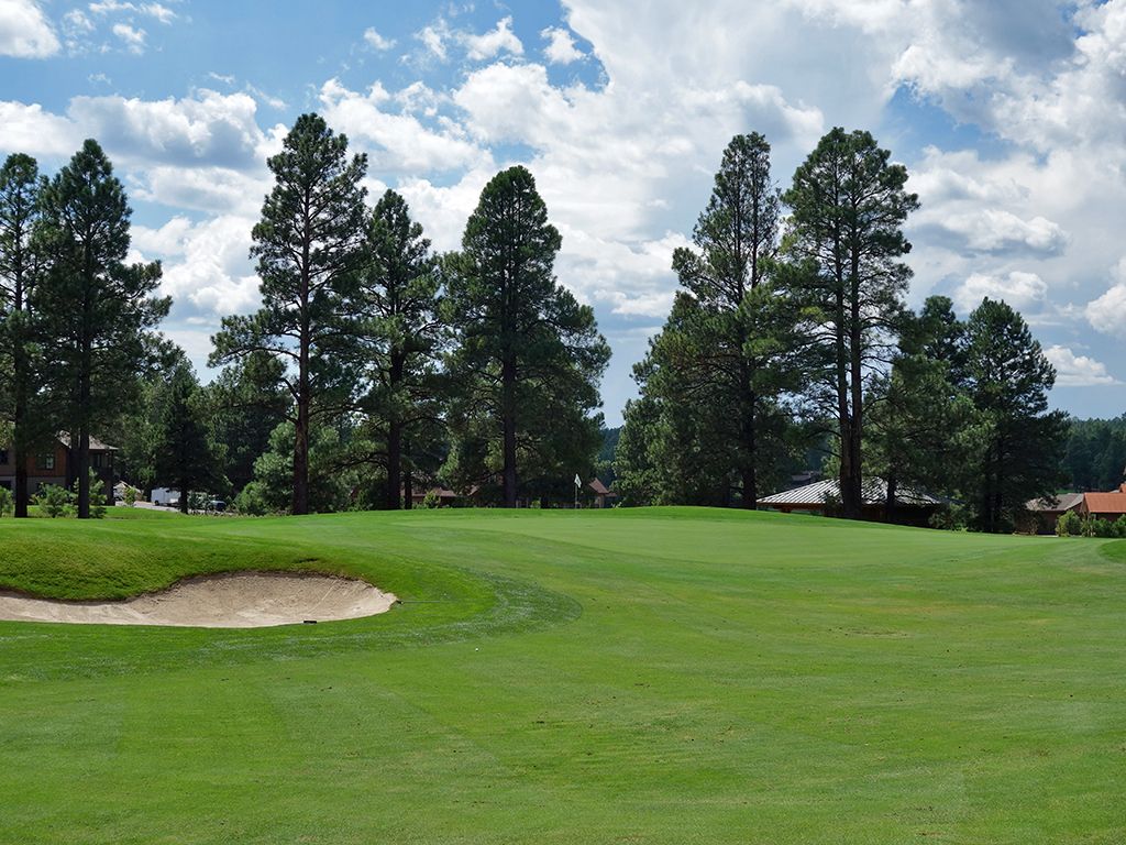Photographs | GolfCourseGurus