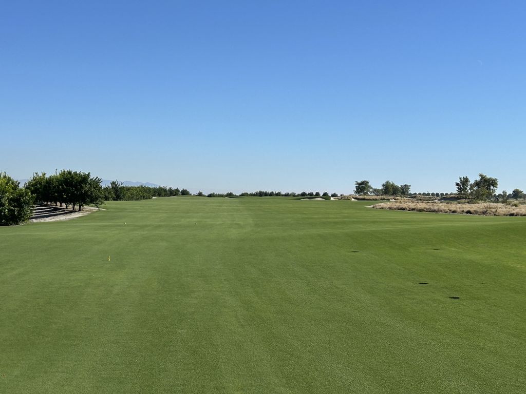 Photographs | GolfCourseGurus
