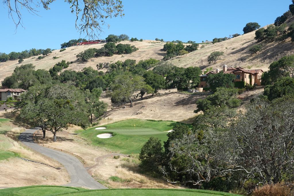 Photographs | GolfCourseGurus