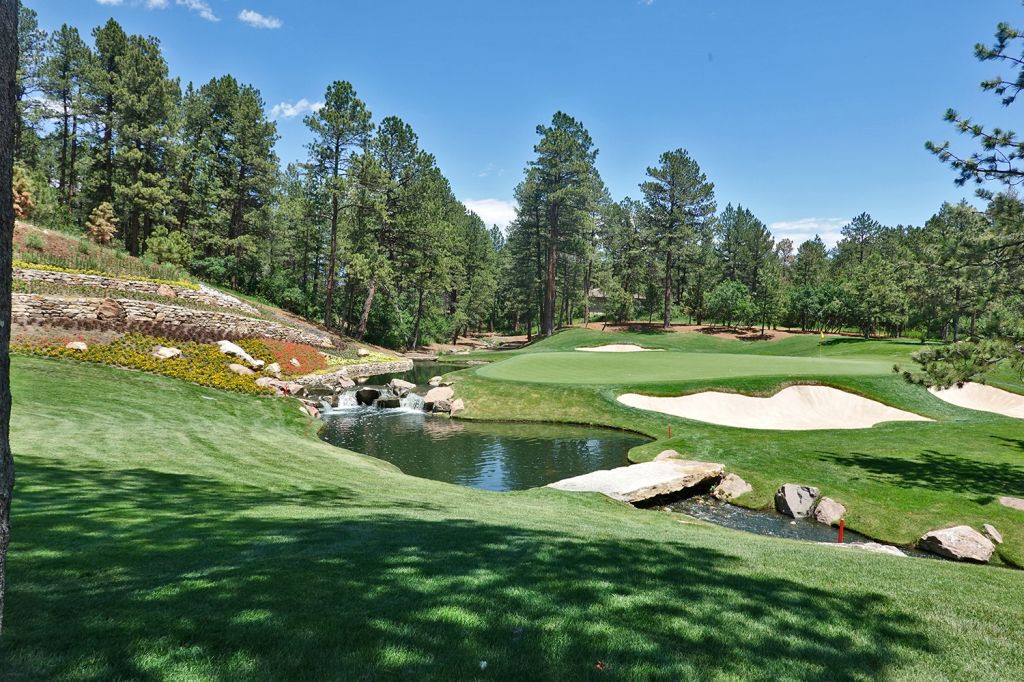Castle Pines Golf Club (Castle Rock, Colorado) | GolfCourseGurus