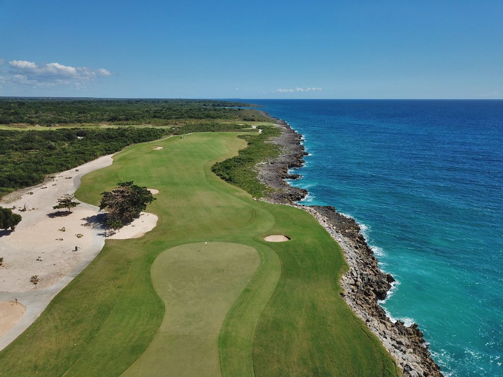 Photographs | GolfCourseGurus