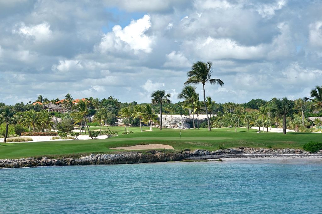 Photographs | GolfCourseGurus