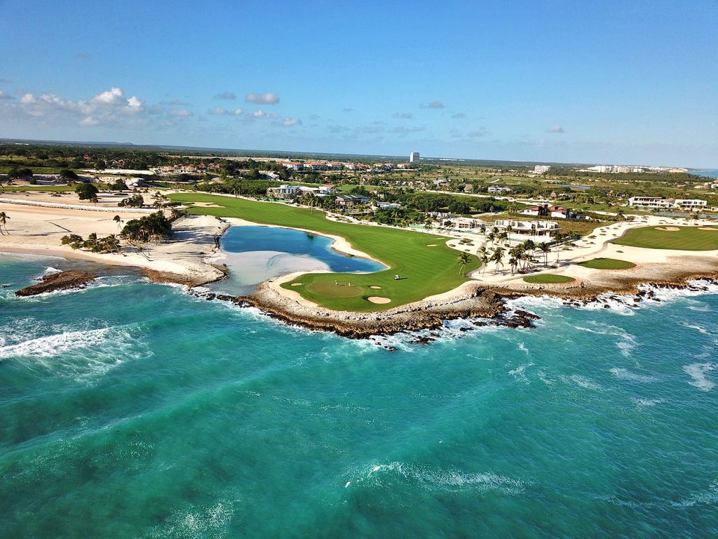 Photographs | GolfCourseGurus