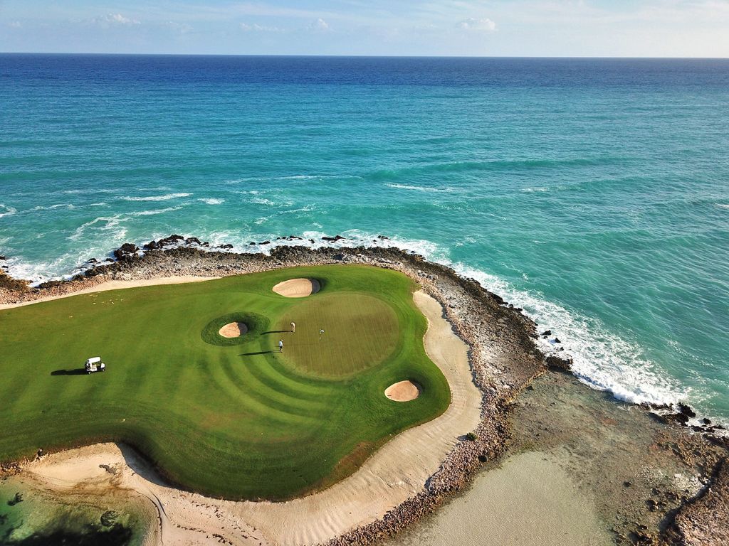 Photographs | GolfCourseGurus