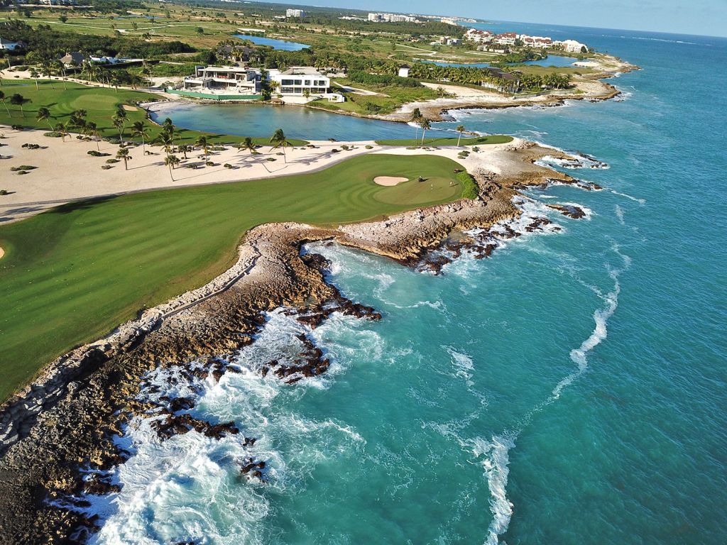 Photographs | GolfCourseGurus