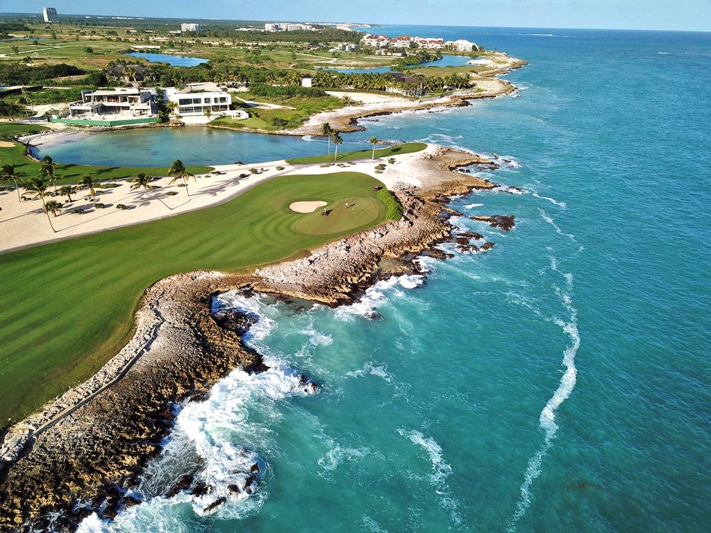 Photographs | GolfCourseGurus