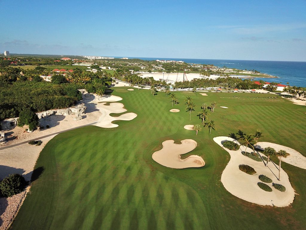 Photographs | GolfCourseGurus