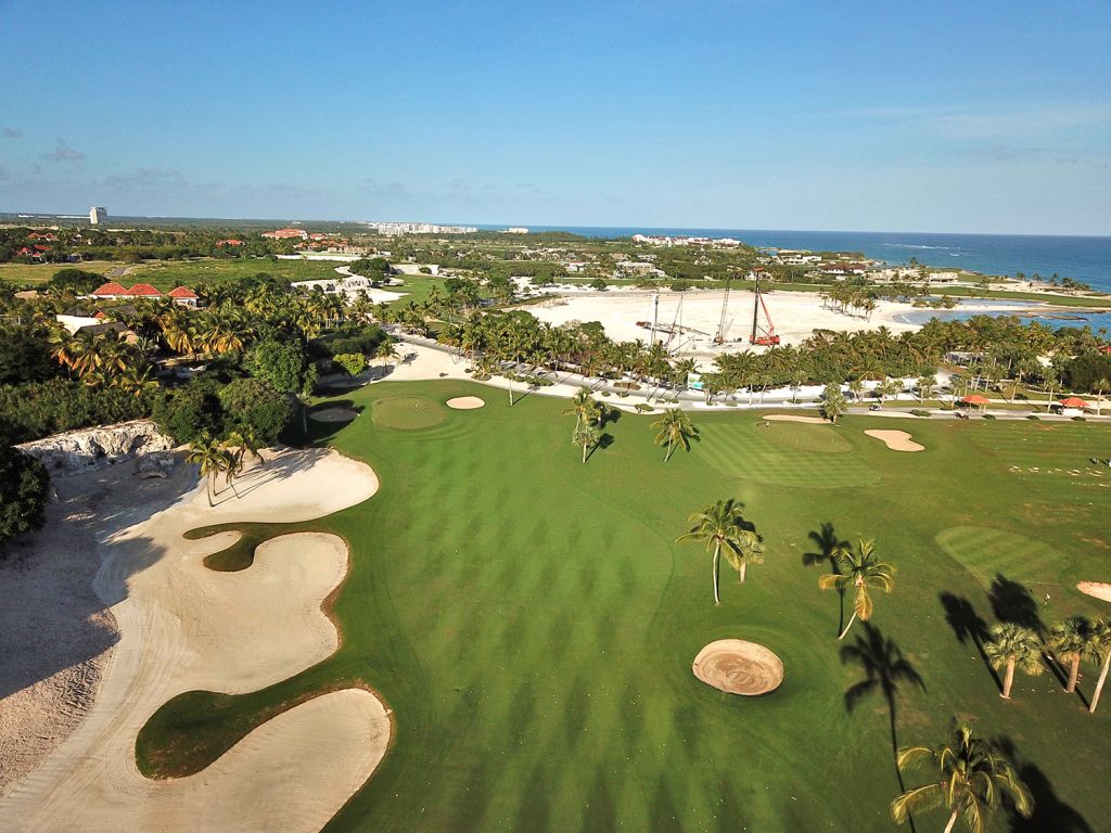 Photographs | GolfCourseGurus