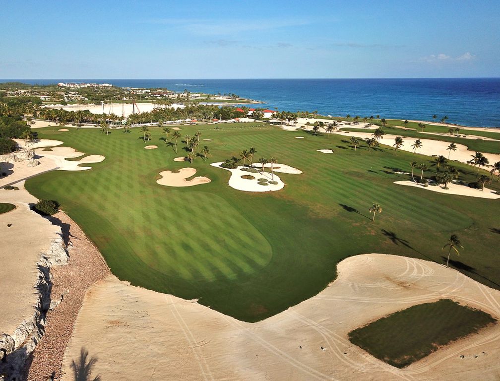Photographs | GolfCourseGurus