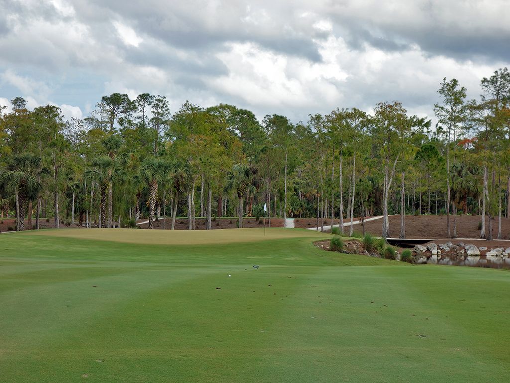 Photographs | GolfCourseGurus