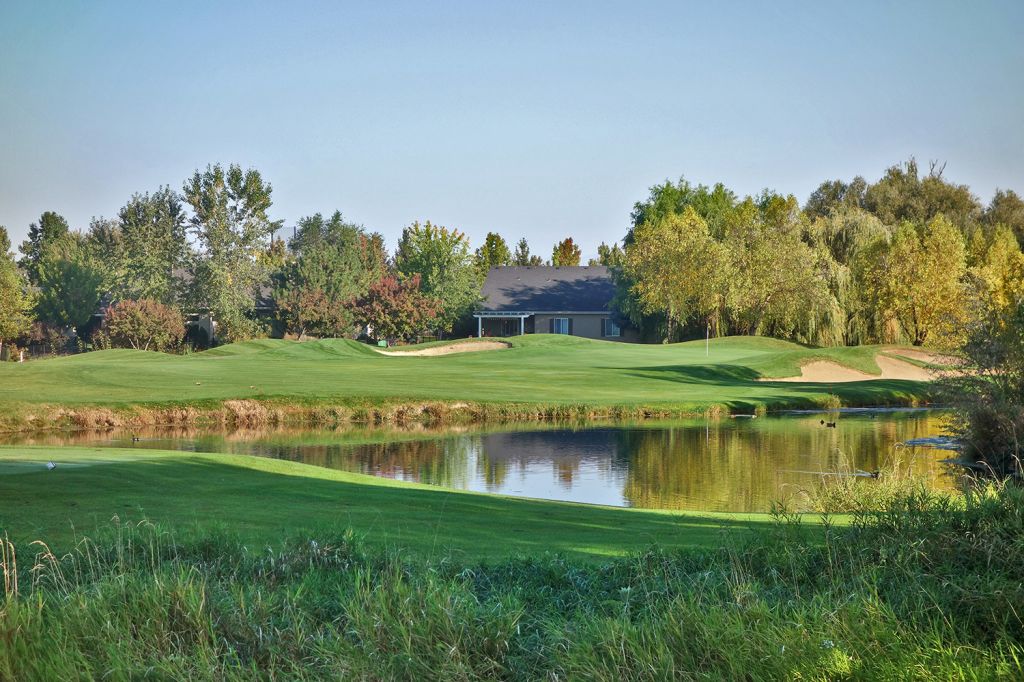 Photographs | GolfCourseGurus