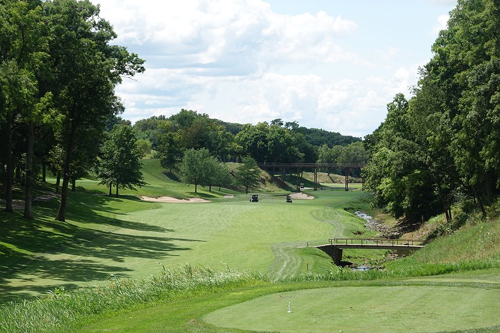 Davenport Country Club (Pleasant Valley, Iowa) | GolfCourseGurus