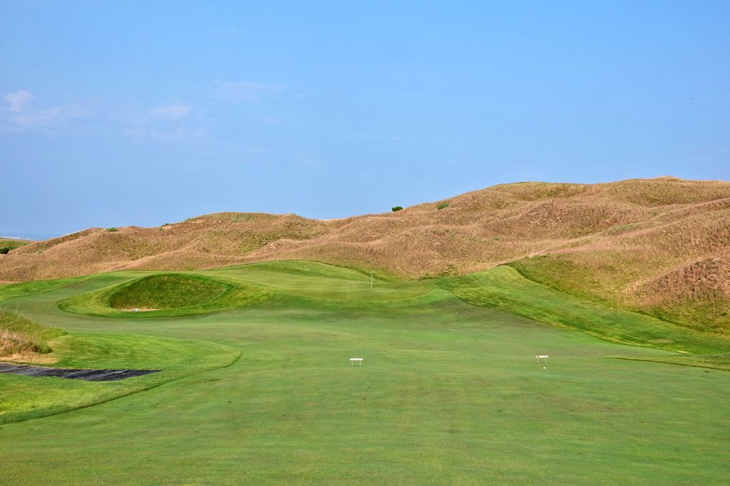 Arcadia Bluffs (Bluffs) (Arcadia, Michigan) | GolfCourseGurus