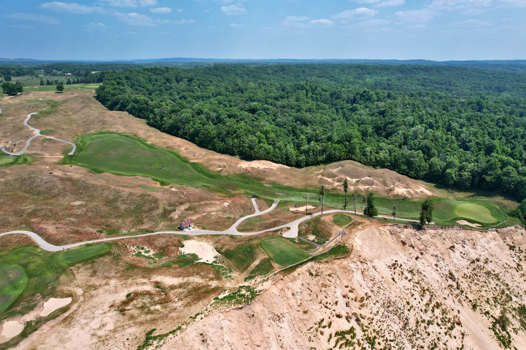 Photographs | GolfCourseGurus