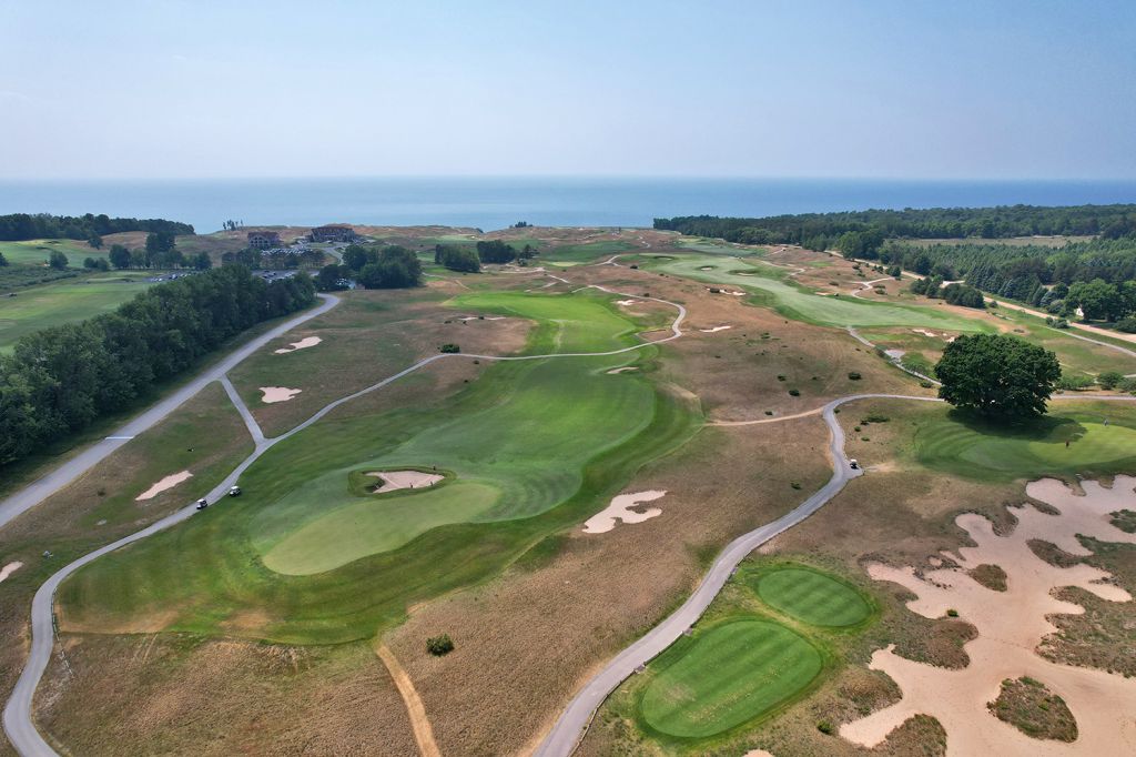 Photographs | GolfCourseGurus