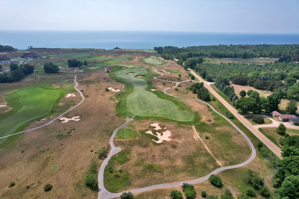 Photographs | GolfCourseGurus