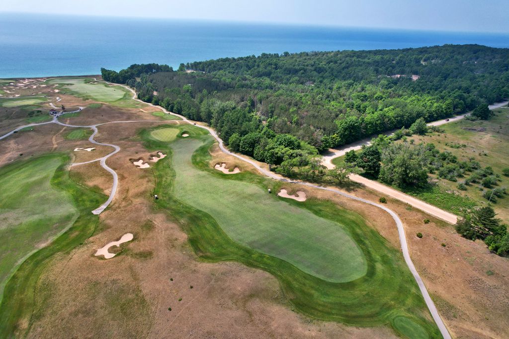 Photographs | GolfCourseGurus