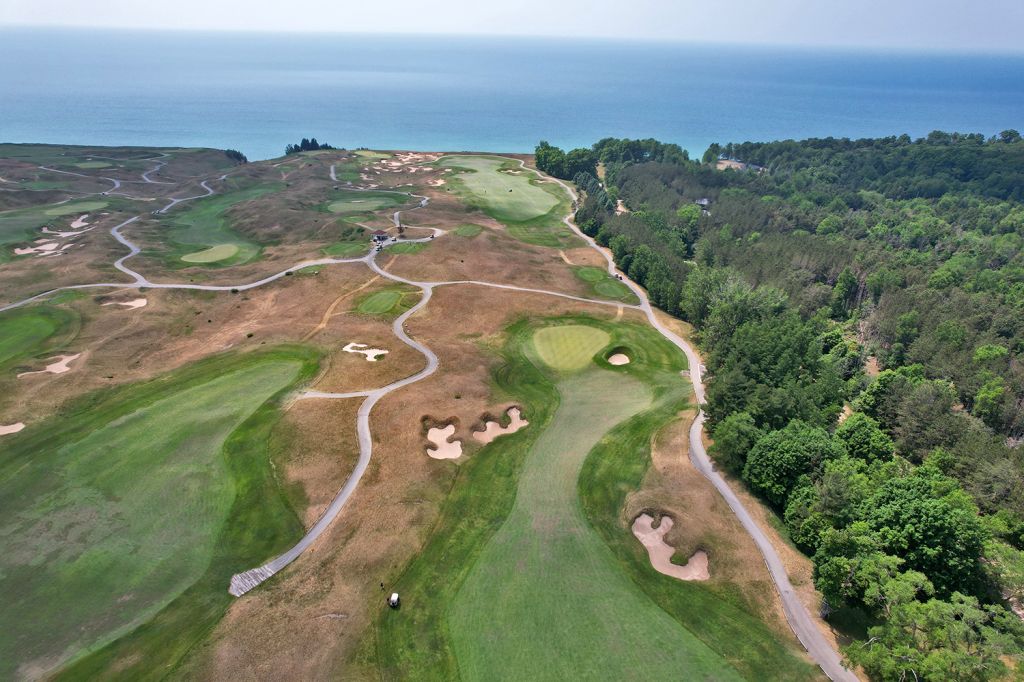 Photographs | GolfCourseGurus