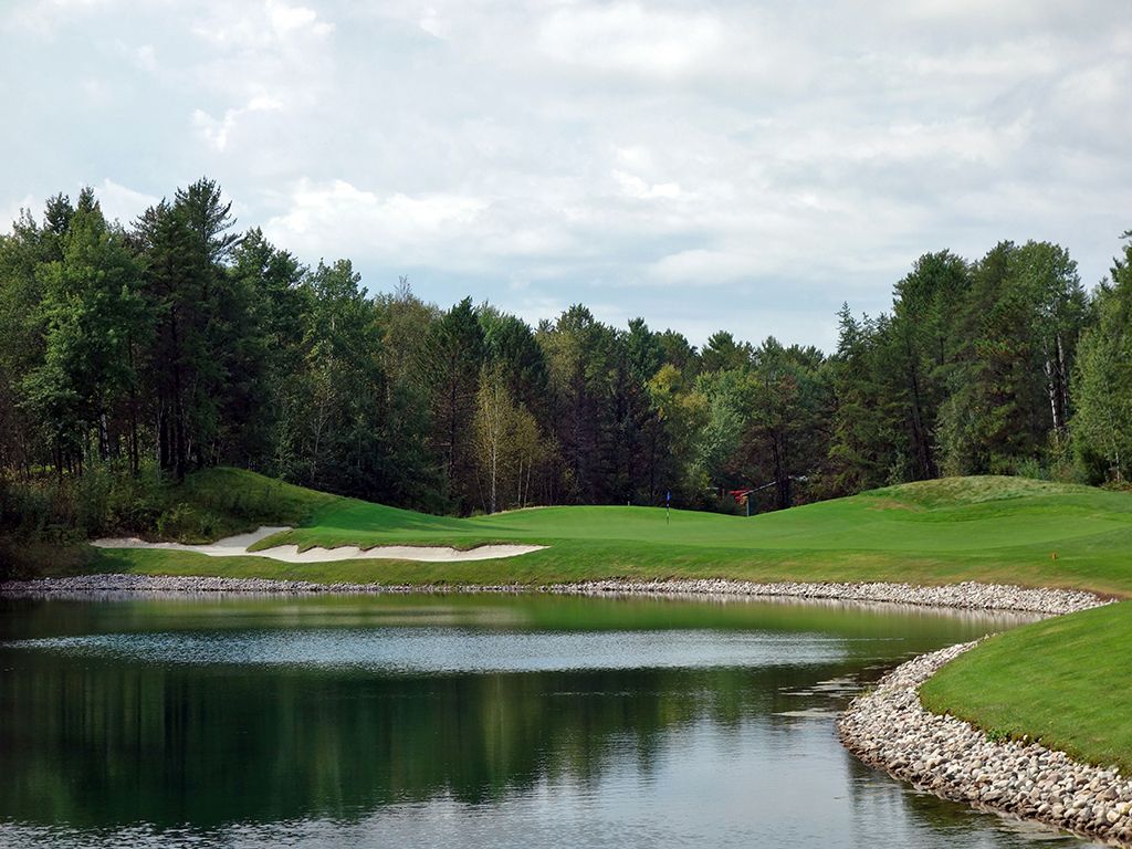 Photographs | GolfCourseGurus