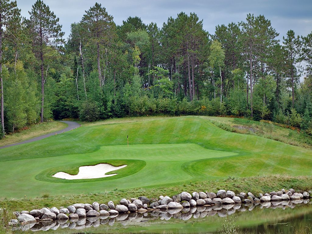 Photographs | GolfCourseGurus