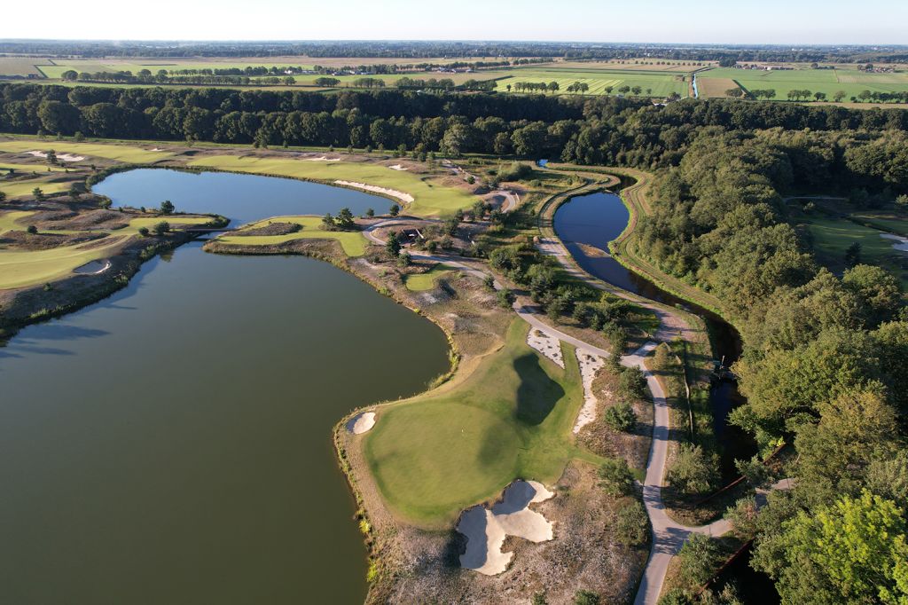 Photographs | GolfCourseGurus