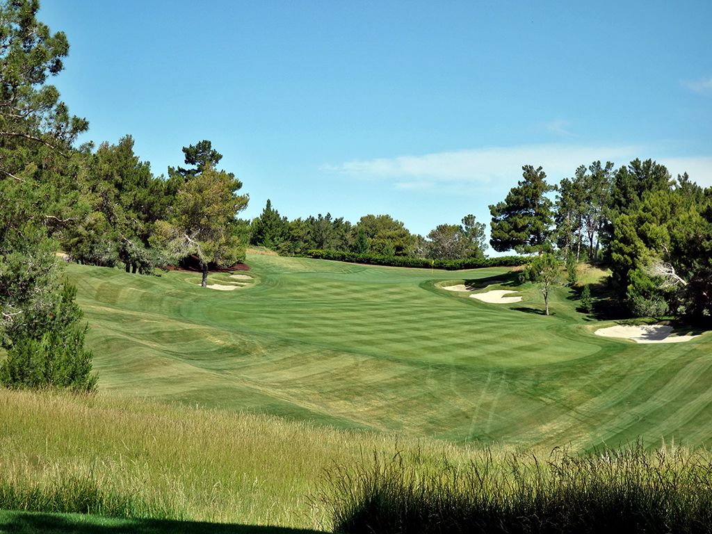 Photographs | GolfCourseGurus