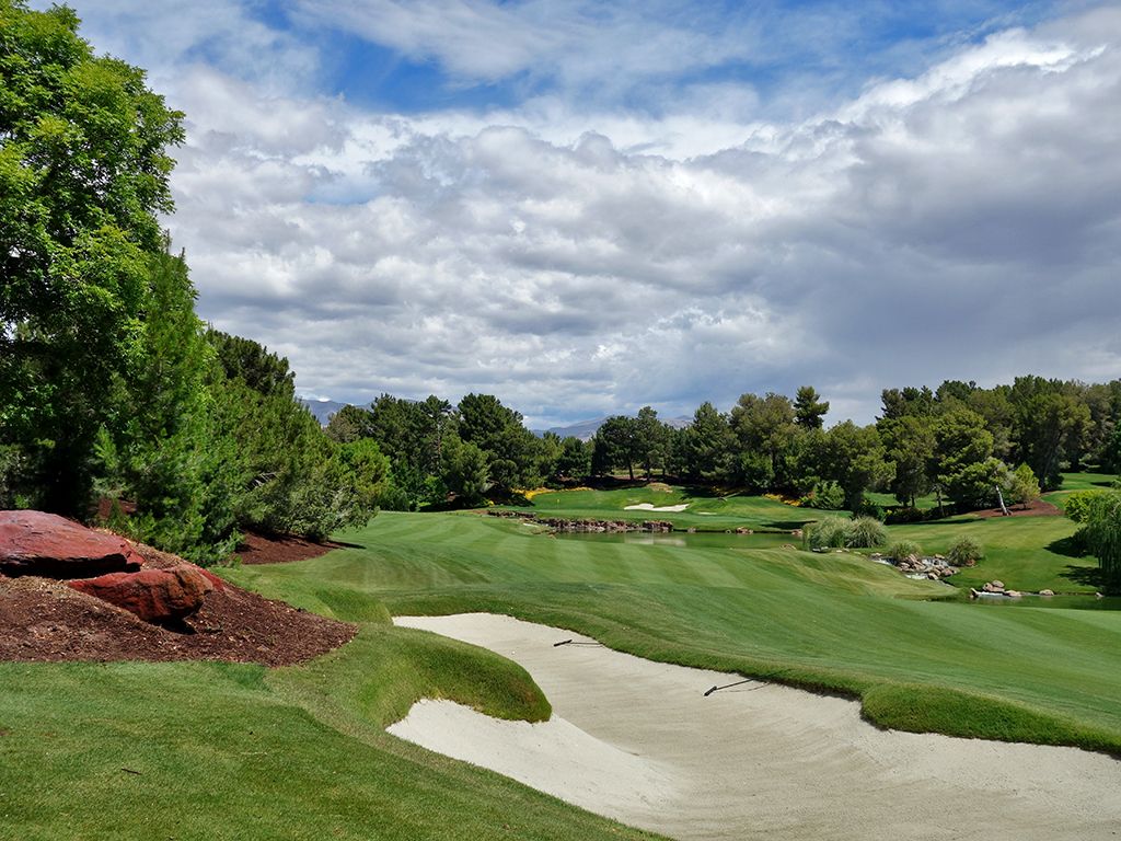 Photographs | GolfCourseGurus