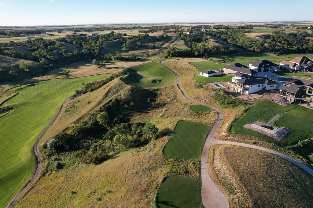 Beowulf Golf Club (Minot, North Dakota) | GolfCourseGurus