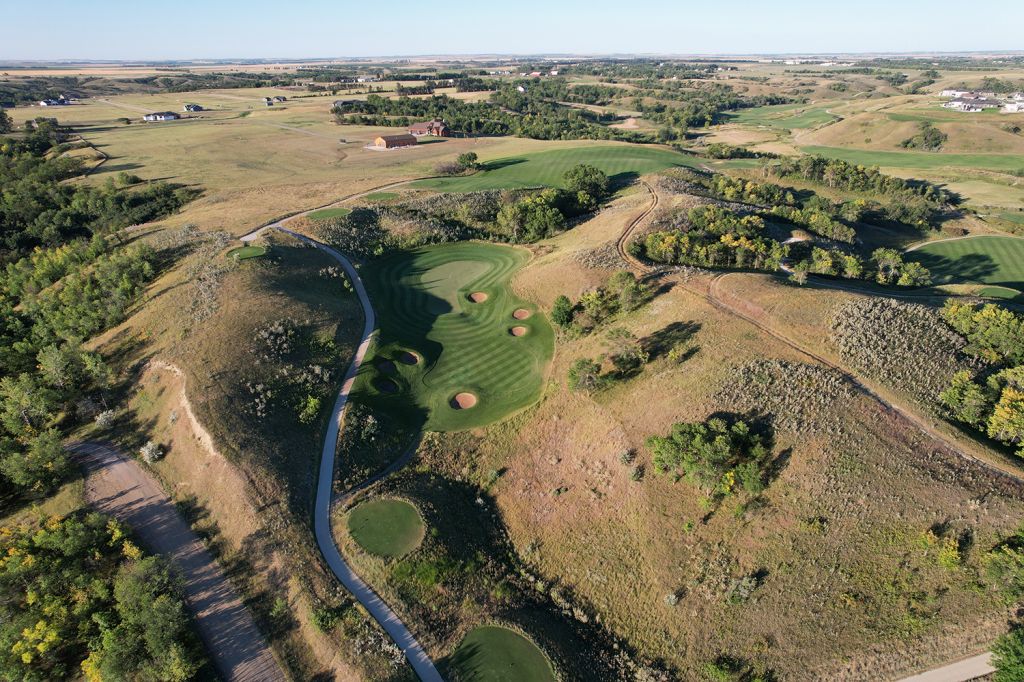 Beowulf Golf Club (Minot, North Dakota) | GolfCourseGurus