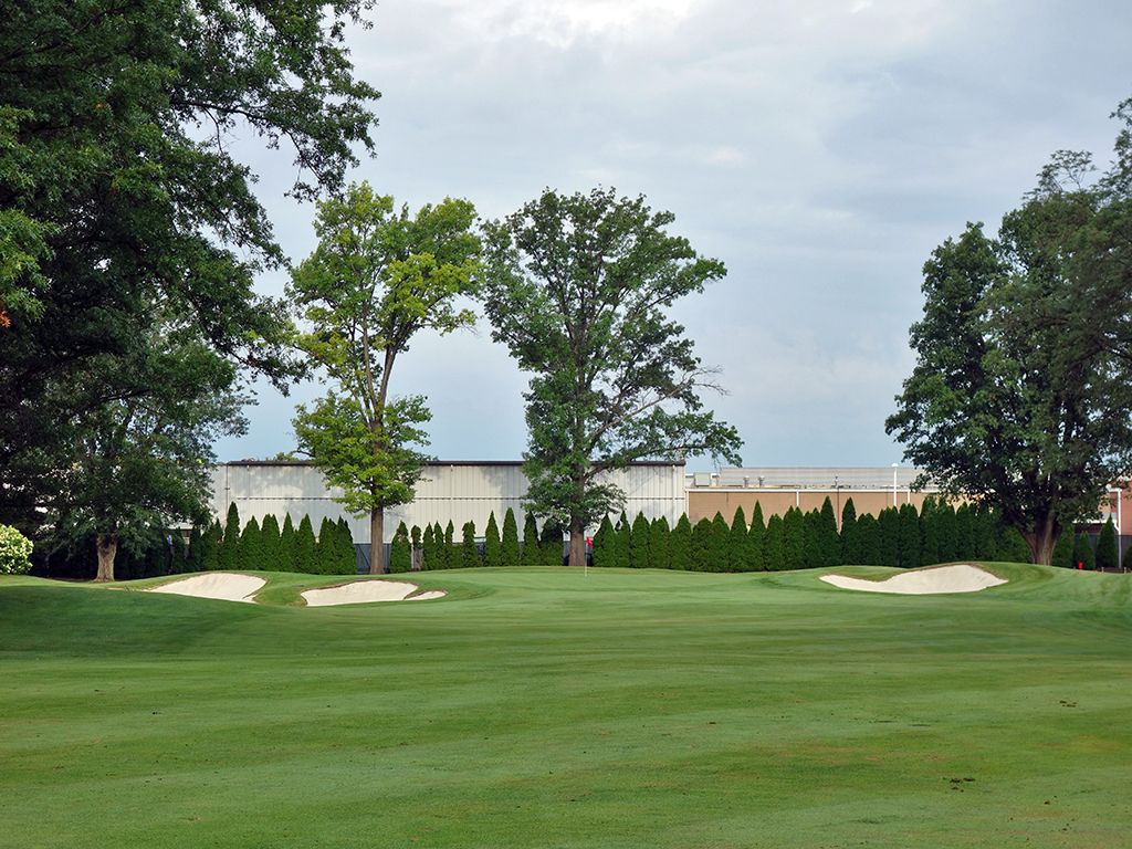 Photographs | GolfCourseGurus