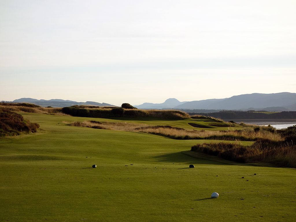 Castle Stuart Golf Links (Inverness, Scotland) | GolfCourseGurus