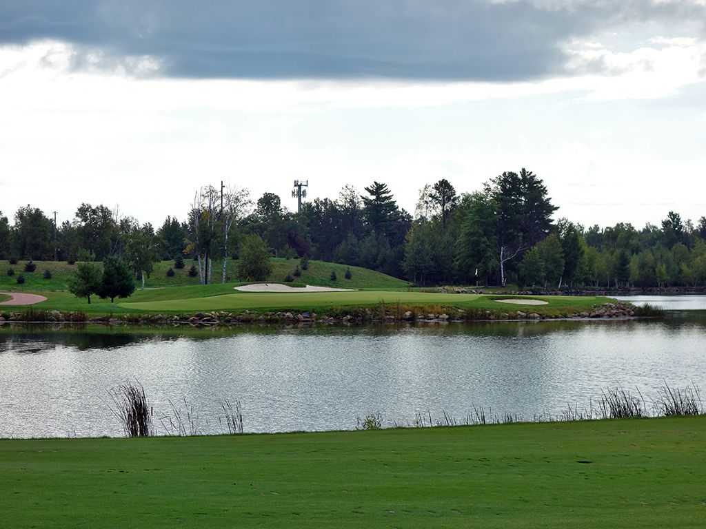 Photographs | GolfCourseGurus